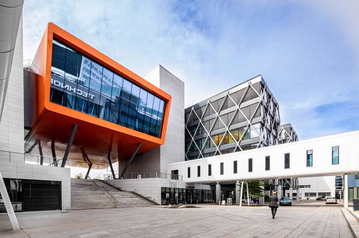 Portal building | Technopolis